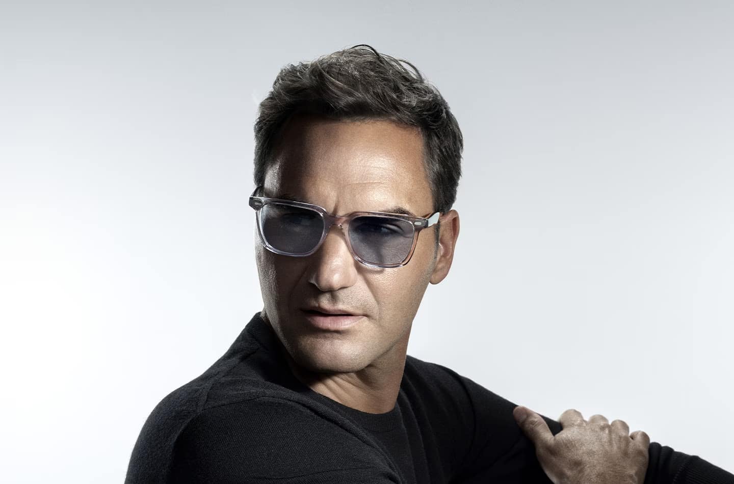 EssilorLuxottica et Roger Federer prolongent leur partenariat exclusif ...