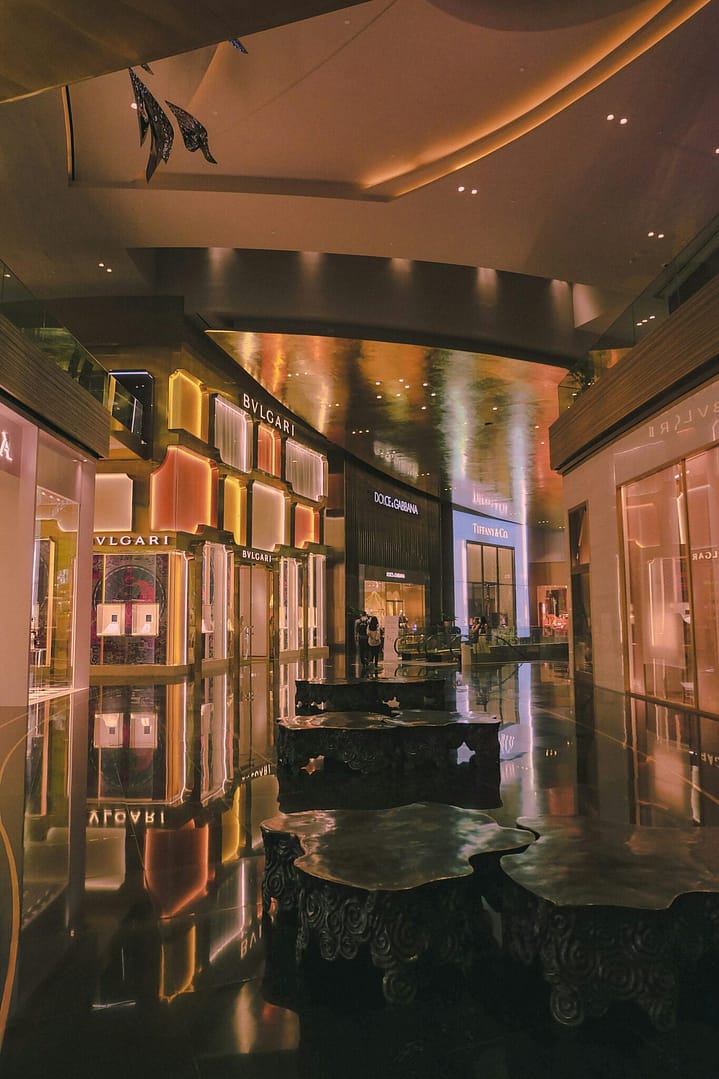 Global luxury market: Bain & Co now expects a decline of 2 to 5% - Luxus Plus