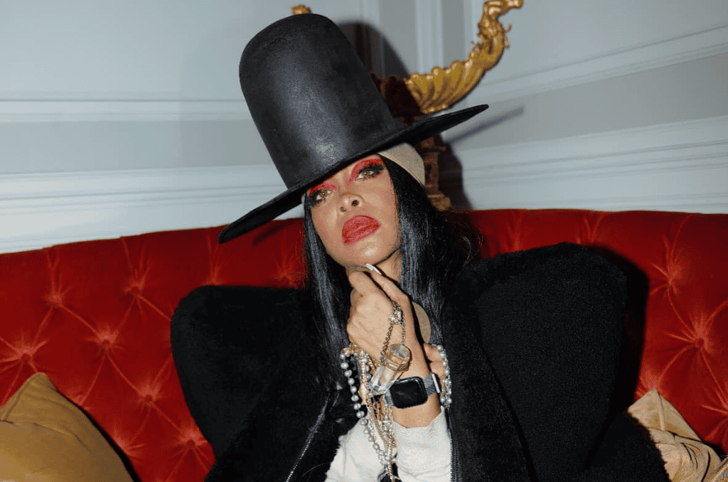 [Luxus Magazine] Who is Erykah Badu, winner of the Fashion Icon Award ...