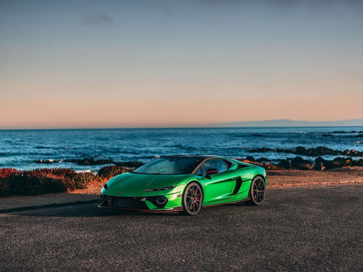 Lamborghini breaks the 3 billion euro sales barrier in 2024 - Luxus Plus
