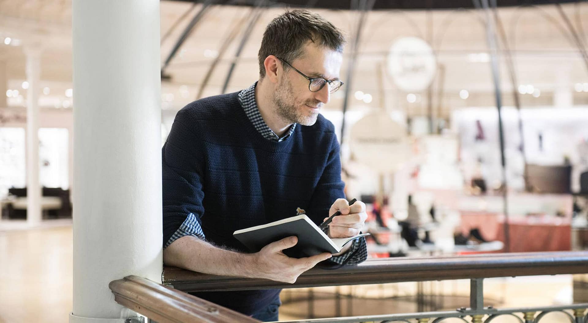 Louis Vuitton launches podcasts with Loïc Prigent - Luxus Plus